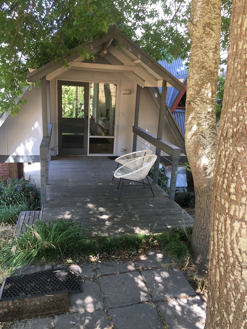 Agapanthus Farm Loft B&B